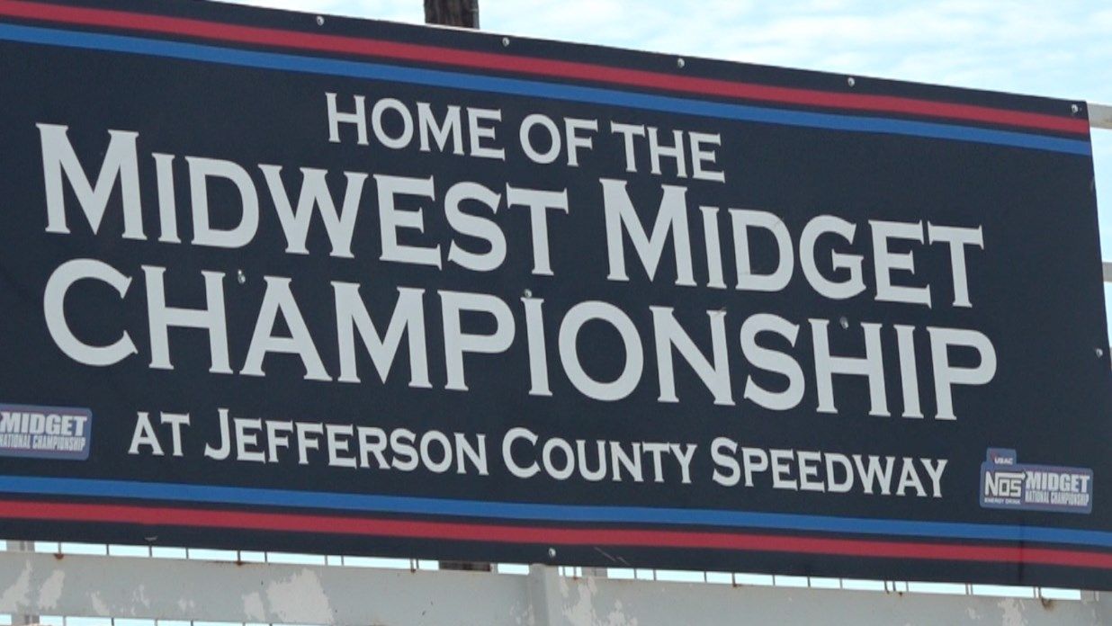 ‘Super racey’: USAC Midget drivers talk Jefferson County Speedway ...