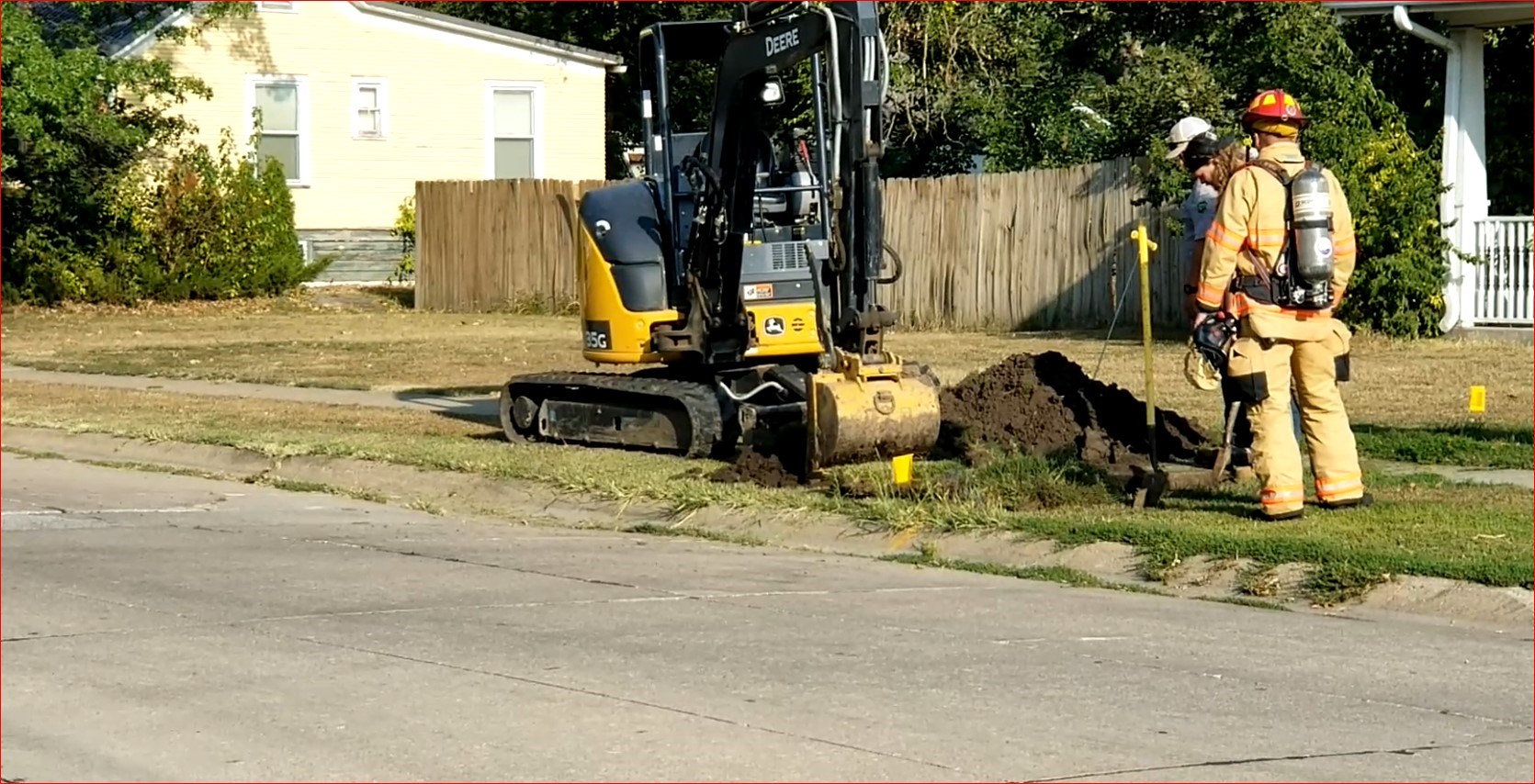 Backhoe hits natural gas service line in west Beatrice - CENTRAL - NEWS ...