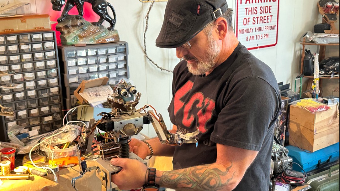 Meet Vincenzo D’Andrea: The man who has taught himself to build over 30 ...