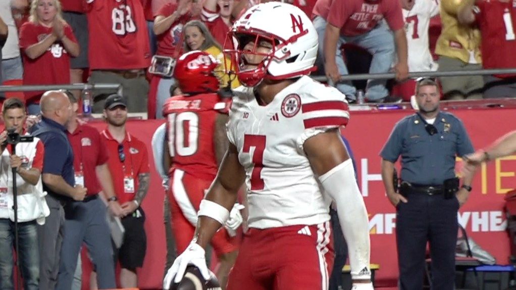 Huskers survive, knock off Cincinnati 20-17 - SOUTHEAST - NEWS CHANNEL ...